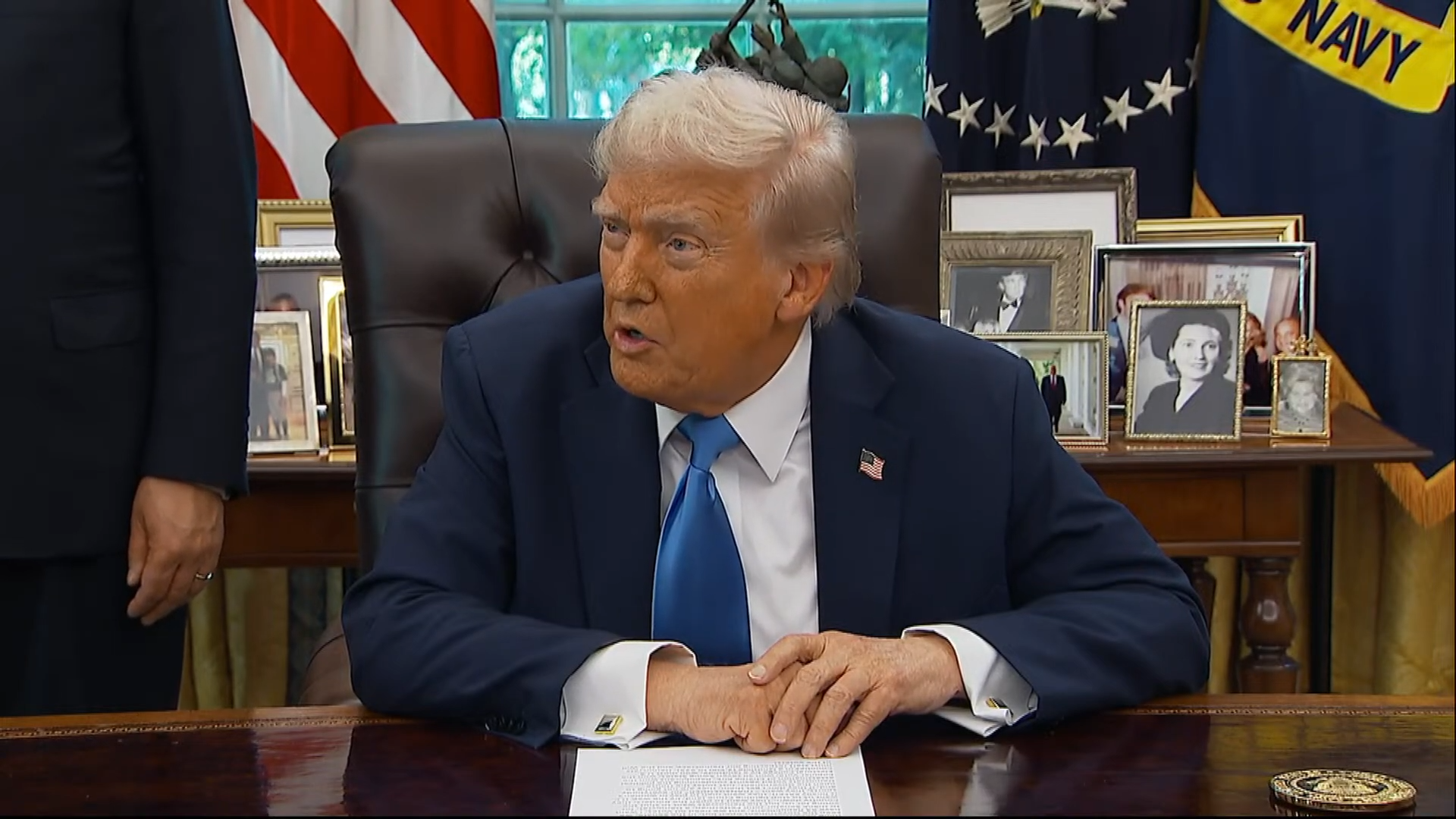 'Quiet, you're really obnoxious!': Trump loses his temper, picks a ...