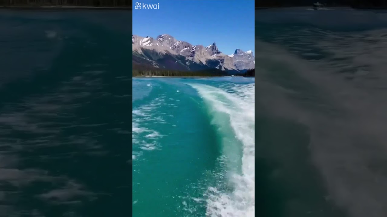 Tour Maligne Lake and Spirit Island in Jasper National Park