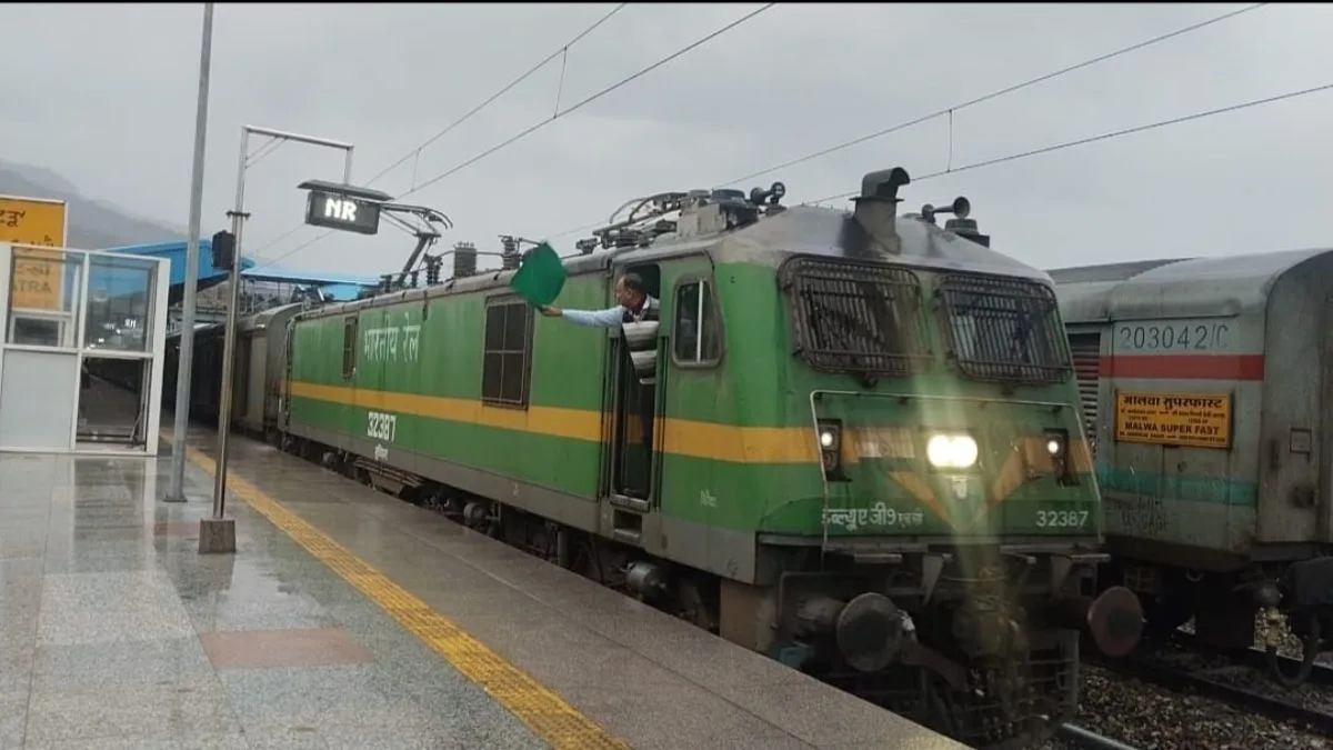 8,354 ticketless passengers apprehended in Railways' Jammu Division in ...