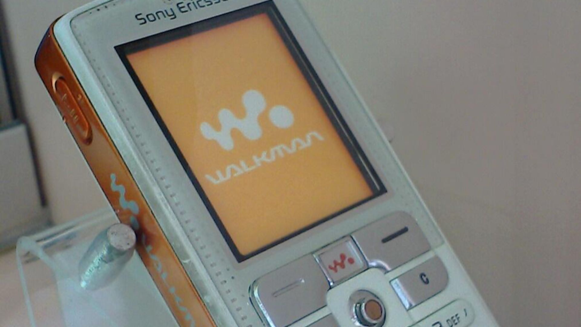 20 retro mobile phones we all miss using