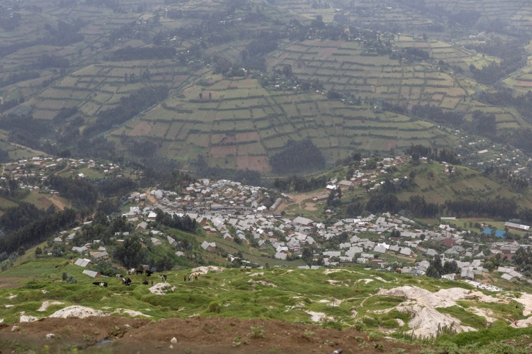 'At least 200' feared dead in DR Congo landslide: government