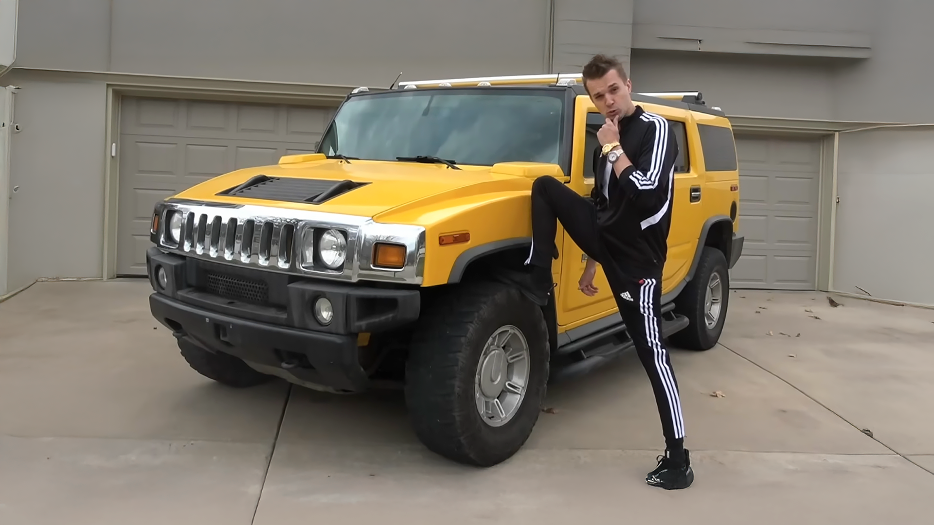 Everything that’s broken on the cheapest Hummer H2 in the USA