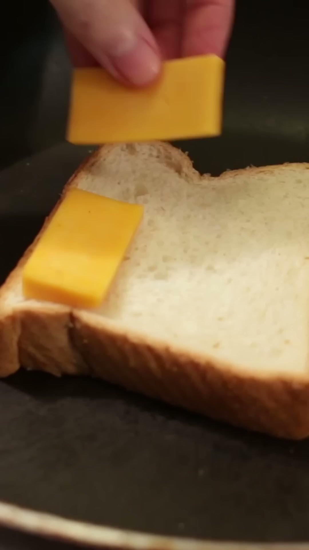 Super easy grilled cheese sandwich recipe #shorts