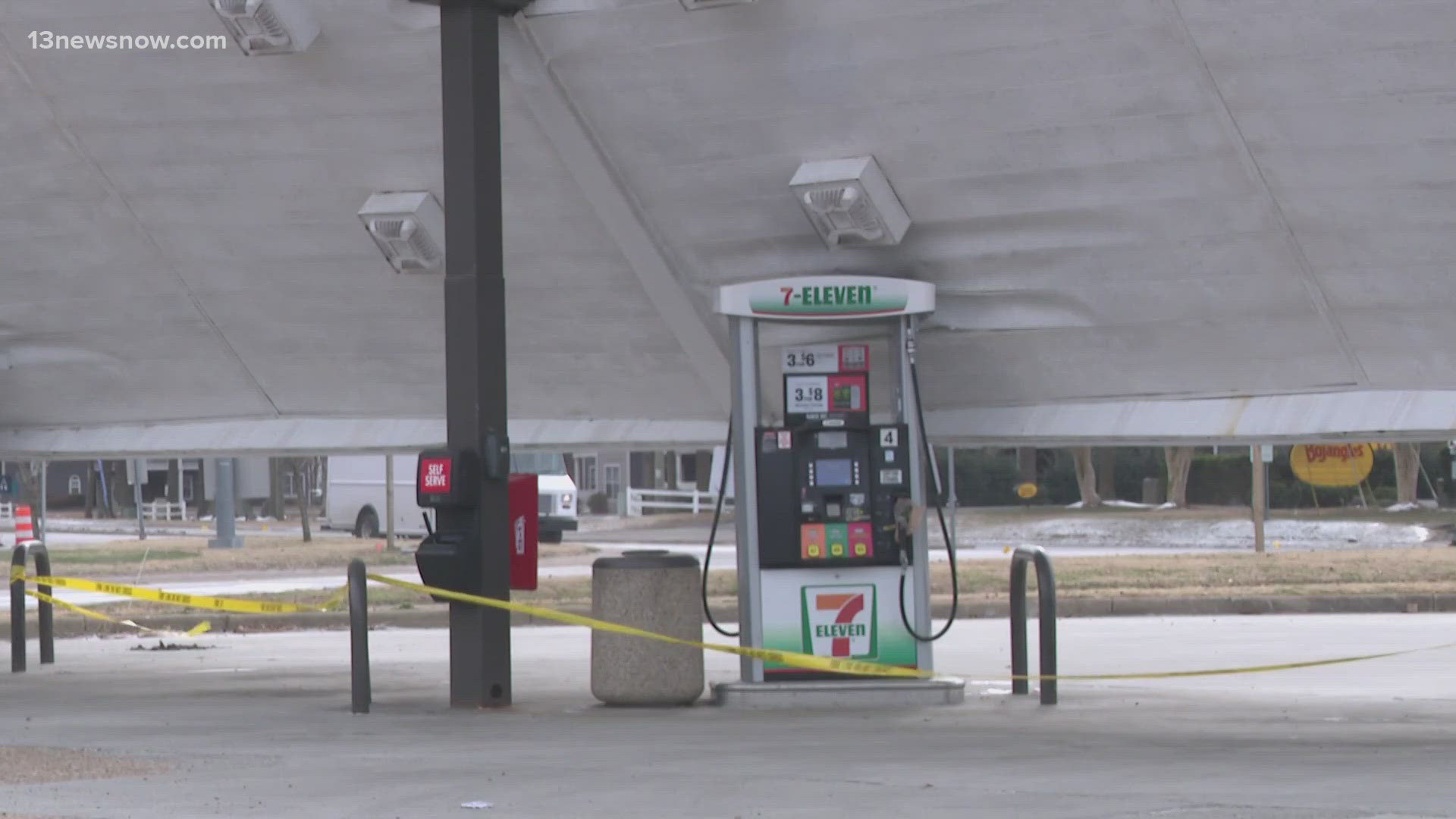 Gas station canopy collapses in Hampton