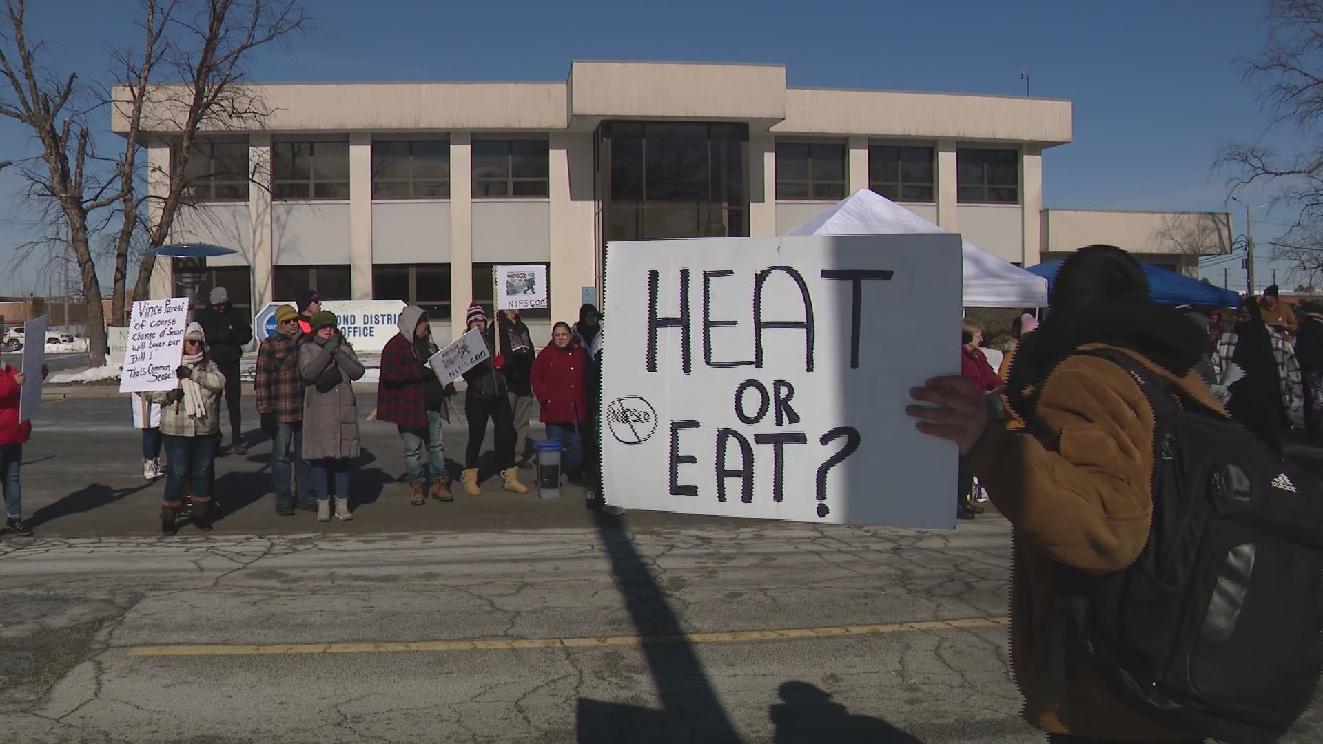 Frustrated NIPSCO customers rally in Northwest Indiana over ...