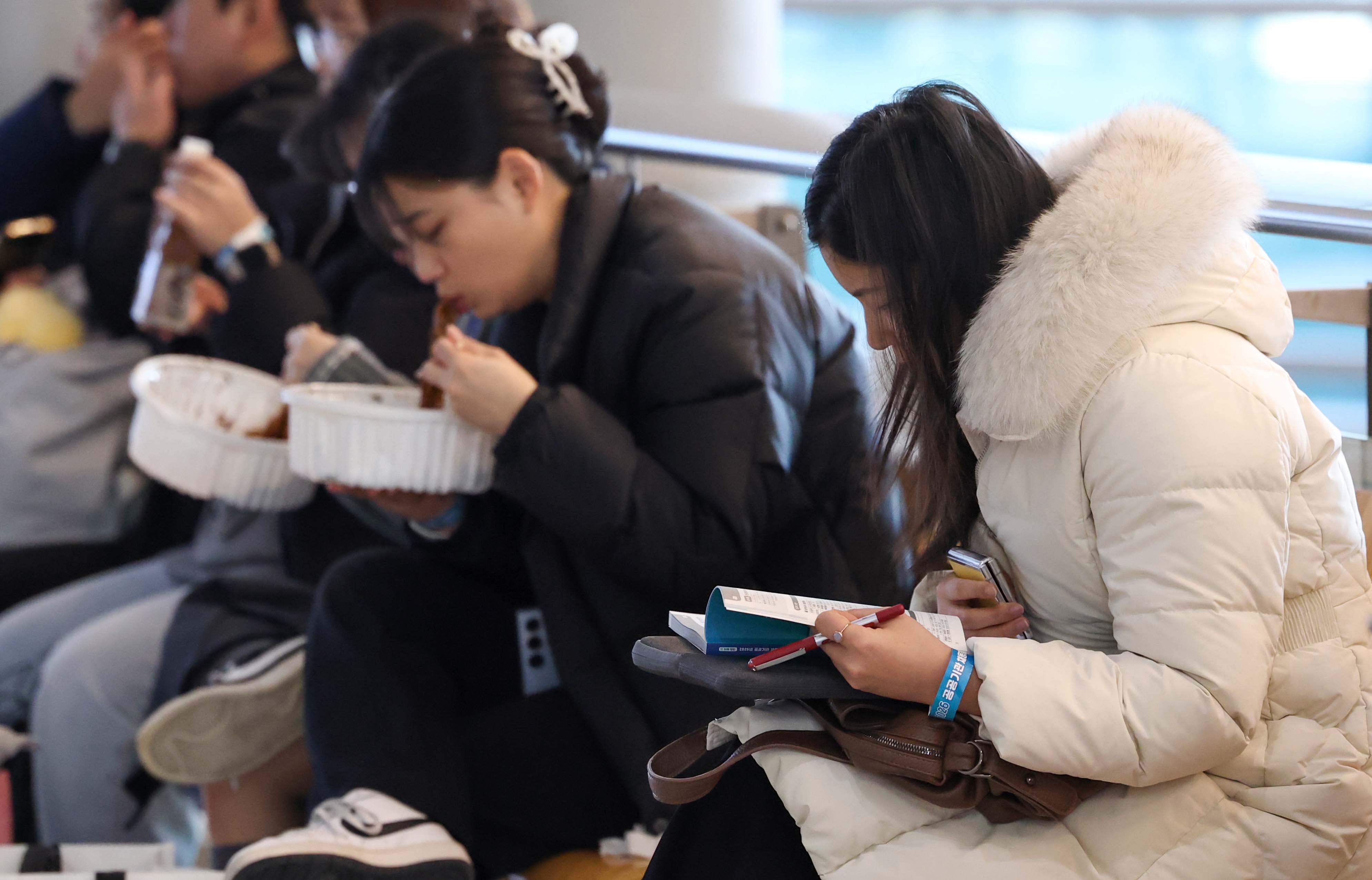 Job seekers swarm 2026 public institution recruitment fair