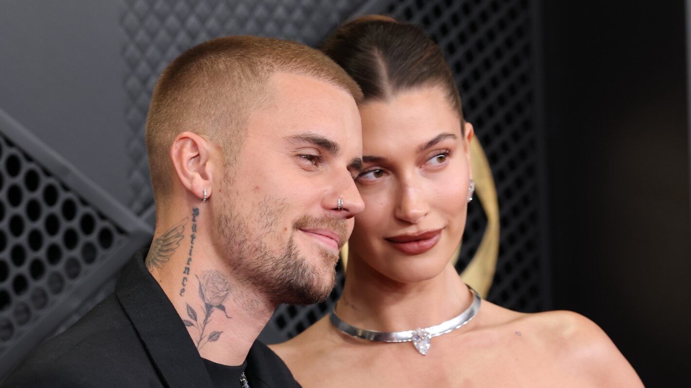 Justin & Hailey Bieber shut down split rumors at Grammys