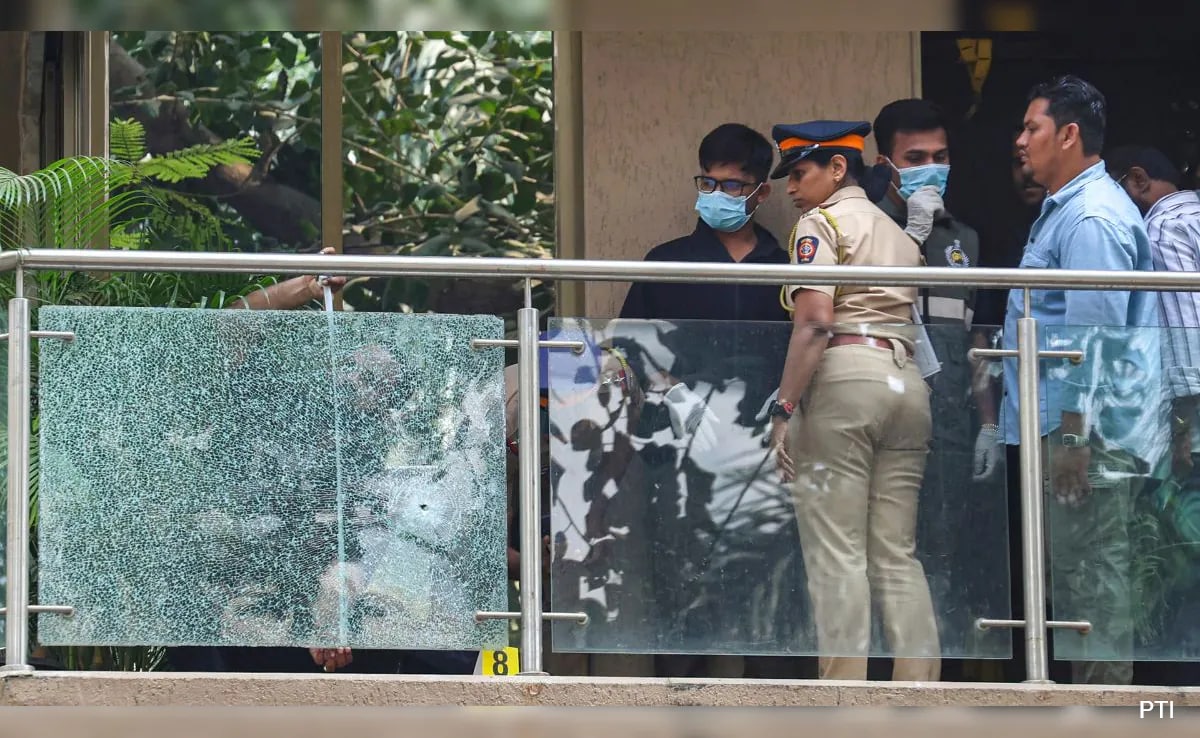 Who is Shubham Lonkar, accused of firing outside Rohit Shetty's residence