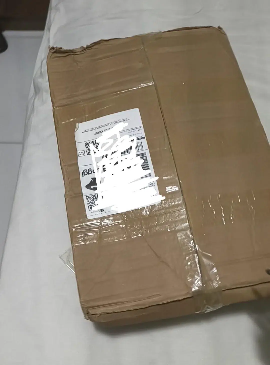 O pesadelo: Brasileiro compra placa de vídeo e recebe potes de colágeno