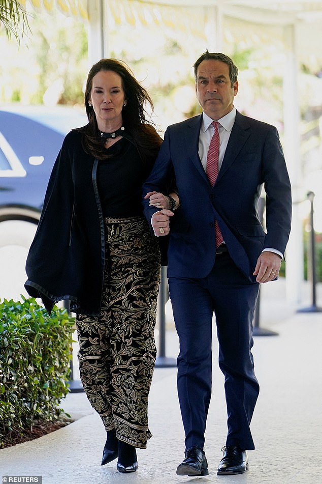 Trump throws luxurious MAGA wedding for his top aide Dan Scavino at Mar ...
