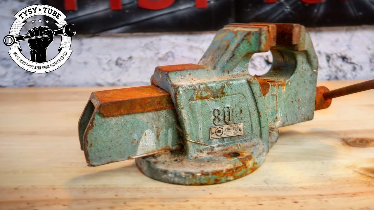 I restored a rusty vise for just €10! 🛠️