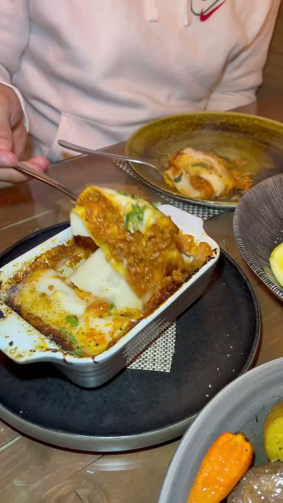 Trying a halal Sunday roast at Paris Cafe in Regents Park