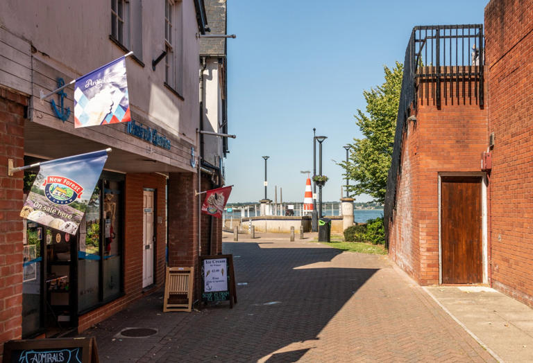 Two people 'who knew each other' found dead 150 miles apart as police ...