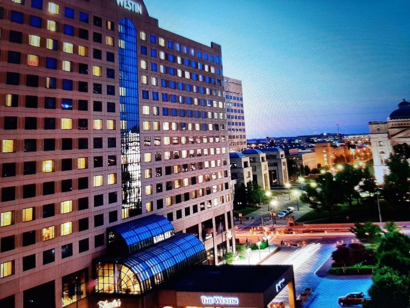 10 Indiana cities worth a food-filled road trip