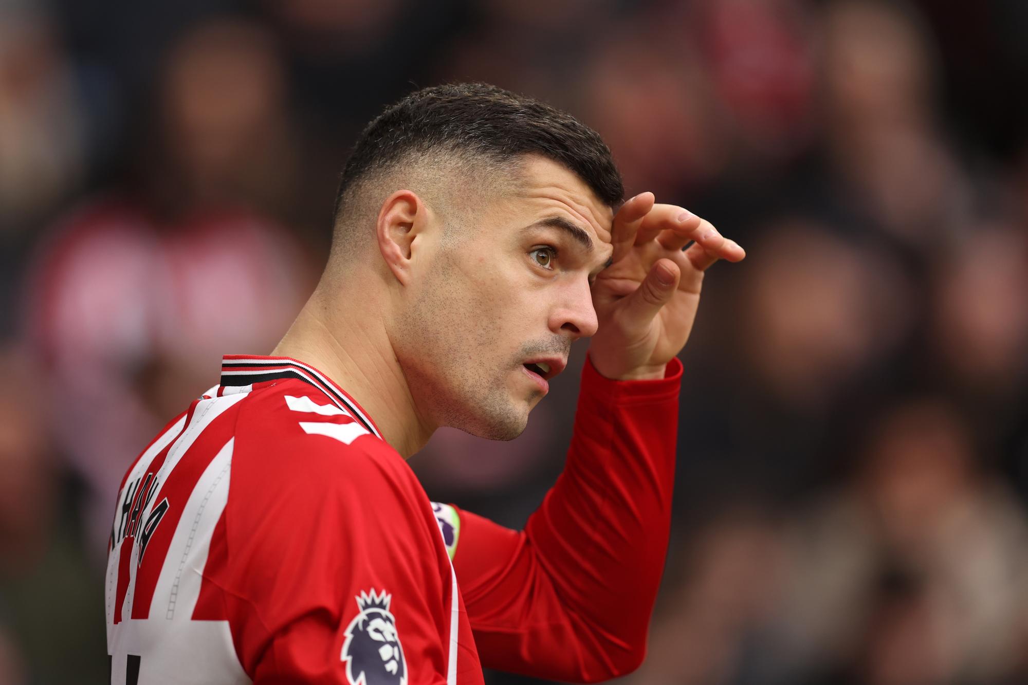 Five changes: Régis Le Bris's Sunderland XI and bench to face Fulham ...