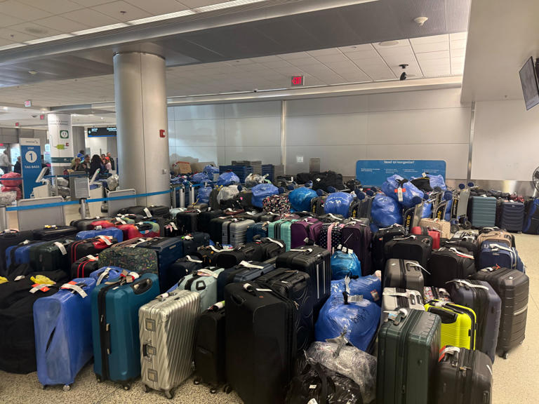 Flight delays and cancellations seen at South Florida airports after ...