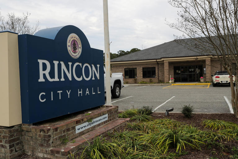 Rincon Fire Department, police conduct rescue for residential fire