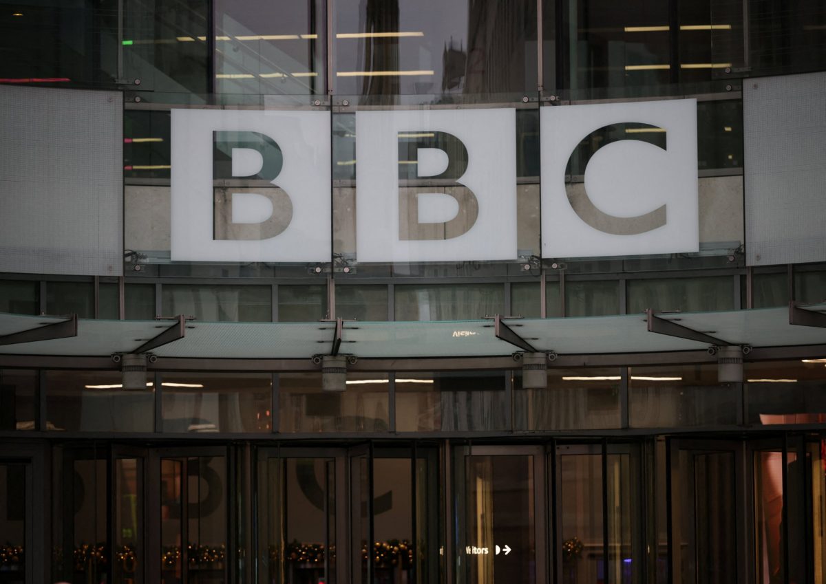 BBC 'faces catastrophic funding collapse' if TV goes online only
