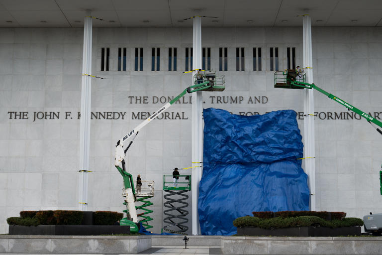 Trump announces 2-year closure of Kennedy Center for renovation