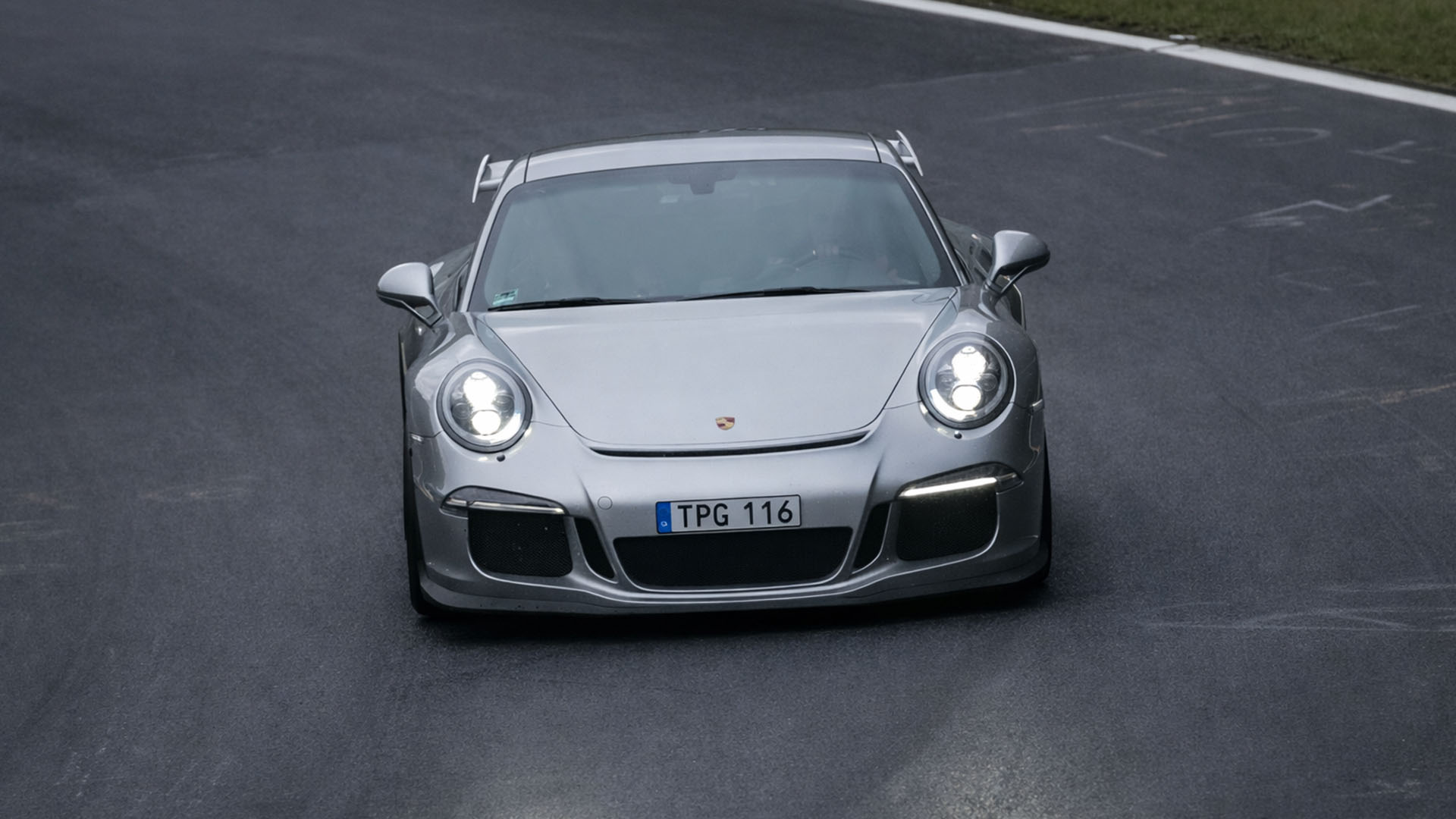 Touristenfahrten afternoon brings steady action at Nürburgring