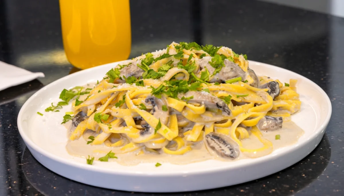 🍝 Tagliatelles crémeuses aux champignons et persil