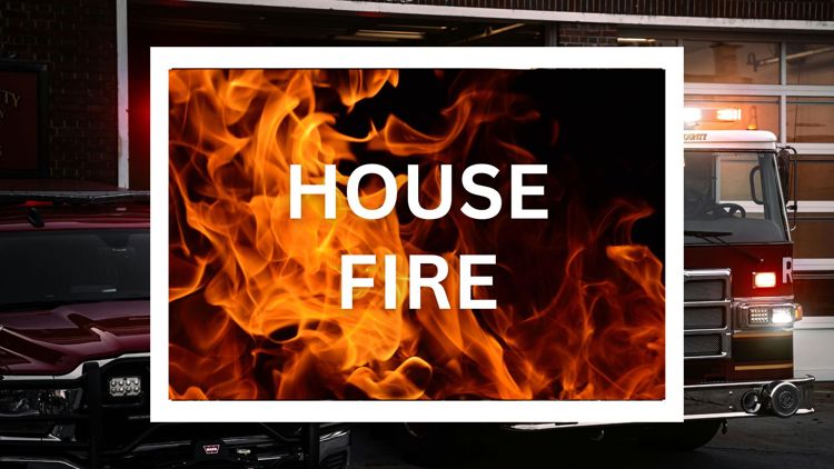 3 dogs rescued in Sterling house fire