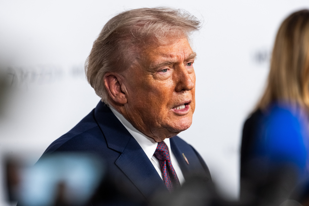 Trump drops big news about his 'Trump Kennedy Center' — it's closing ...