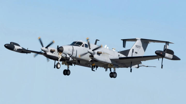 Why does the US Army have an air wing?