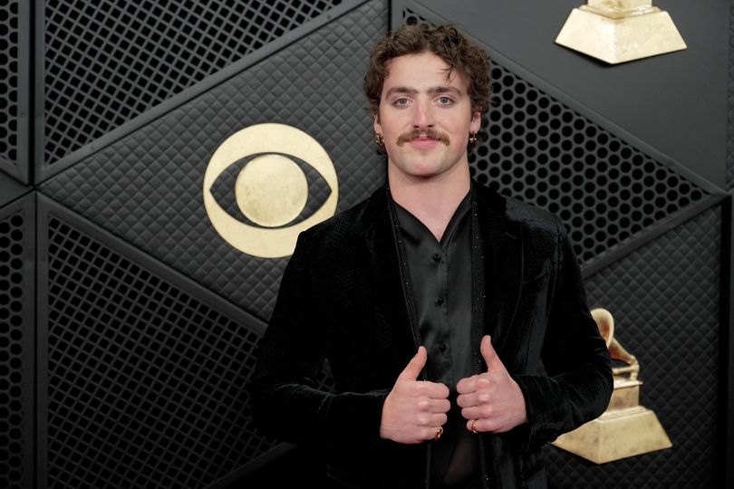 Benson Boone's fiery six-word clap-back after Grammys photographer ...