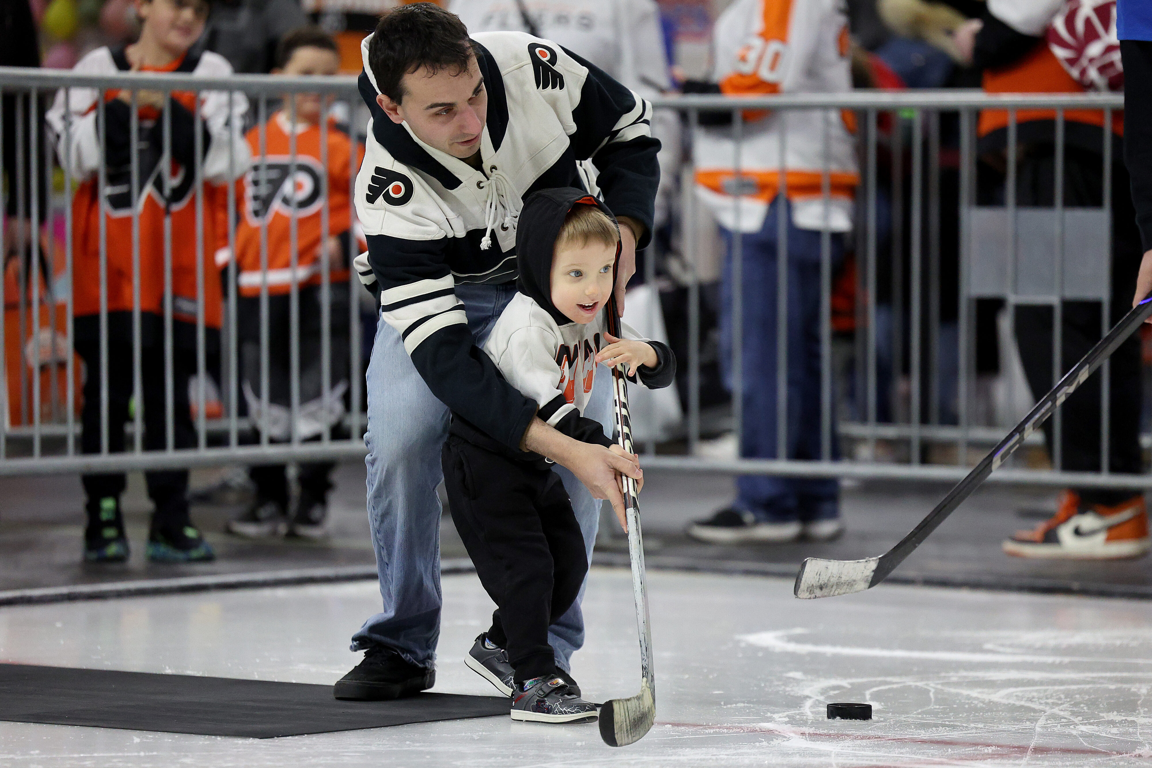 Flyers Charities Carnival ends busy weekend at Xfinity Mobile Arena