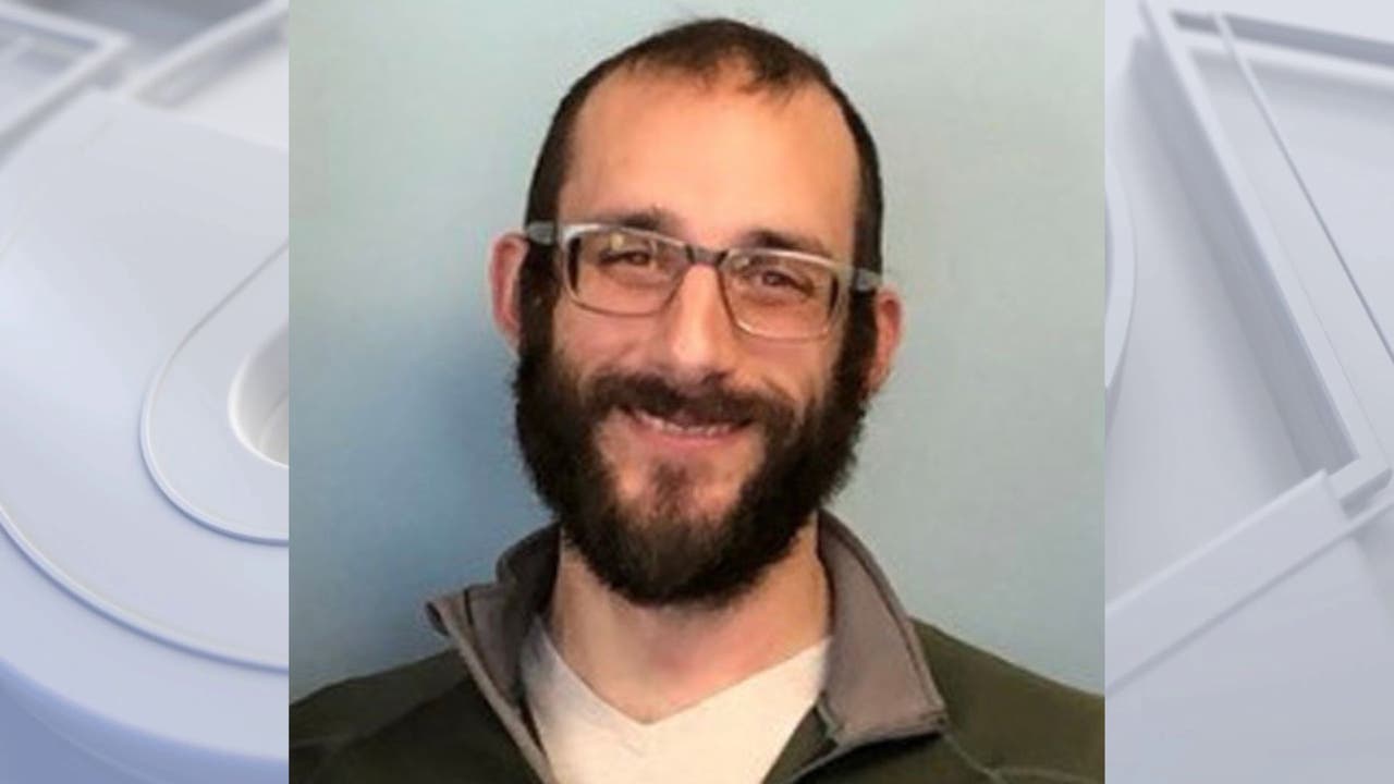 Alex Pretti shooting: 2 Border Patrol agents reportedly identified in ...