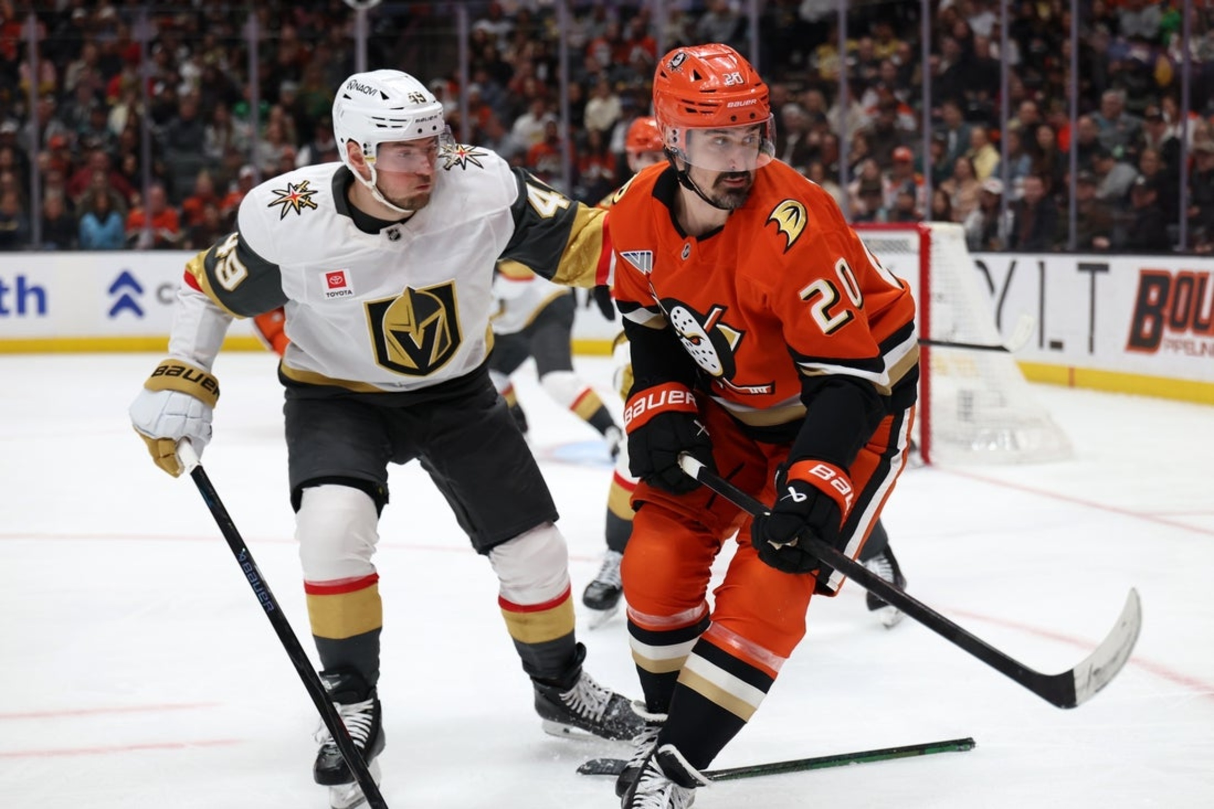 Chris Kreider, Ducks go up early, hold off Golden Knights