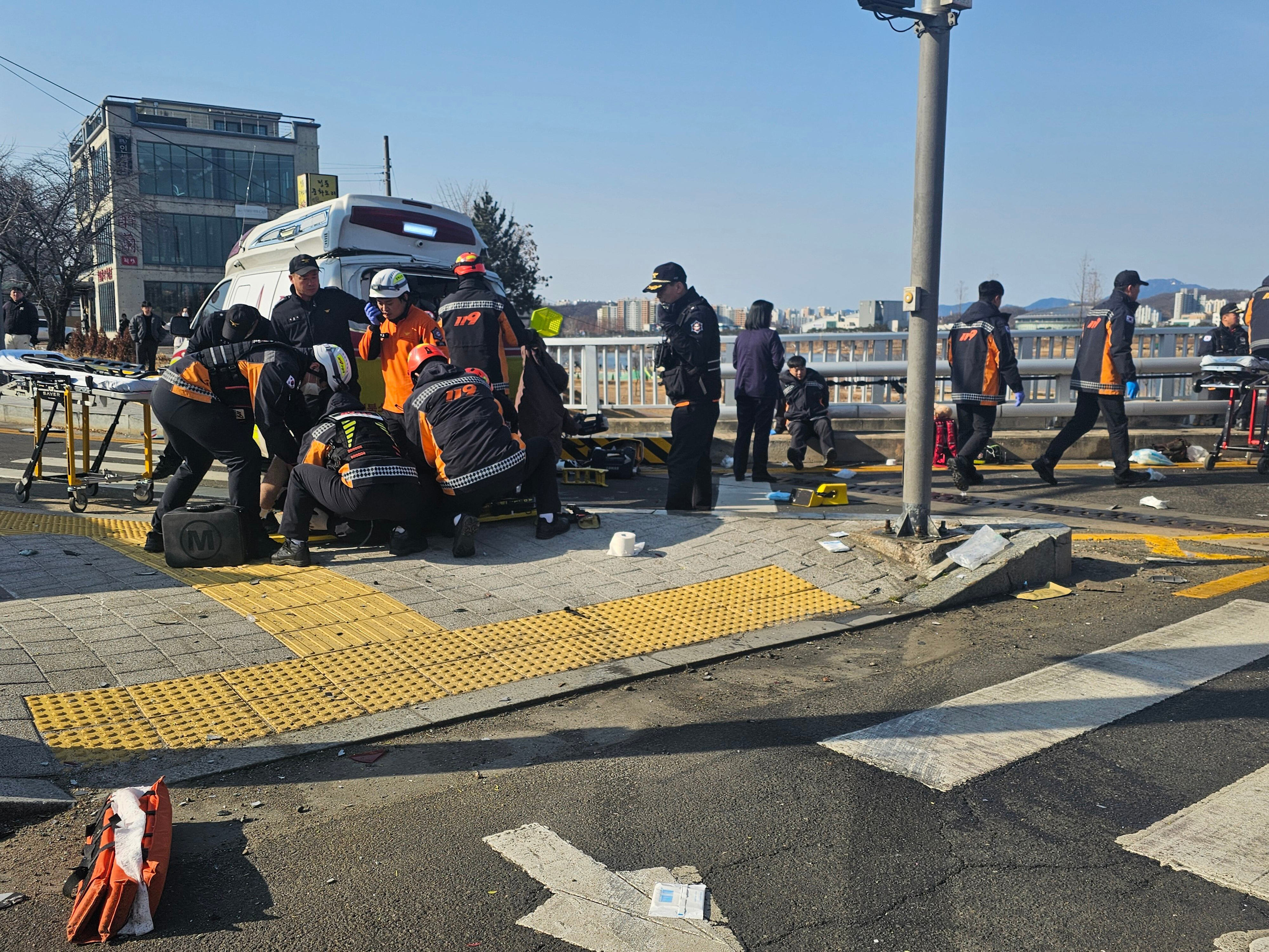 Ambulance crash kills patient; paramedics investigated for negligence