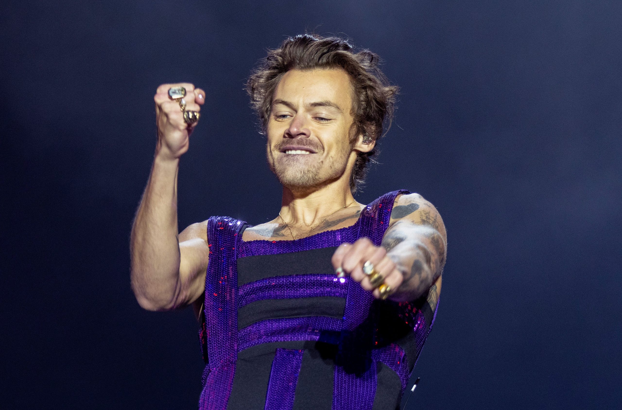 'How much?' Harry Styles fans lambast popstar for near 300% price hike ...