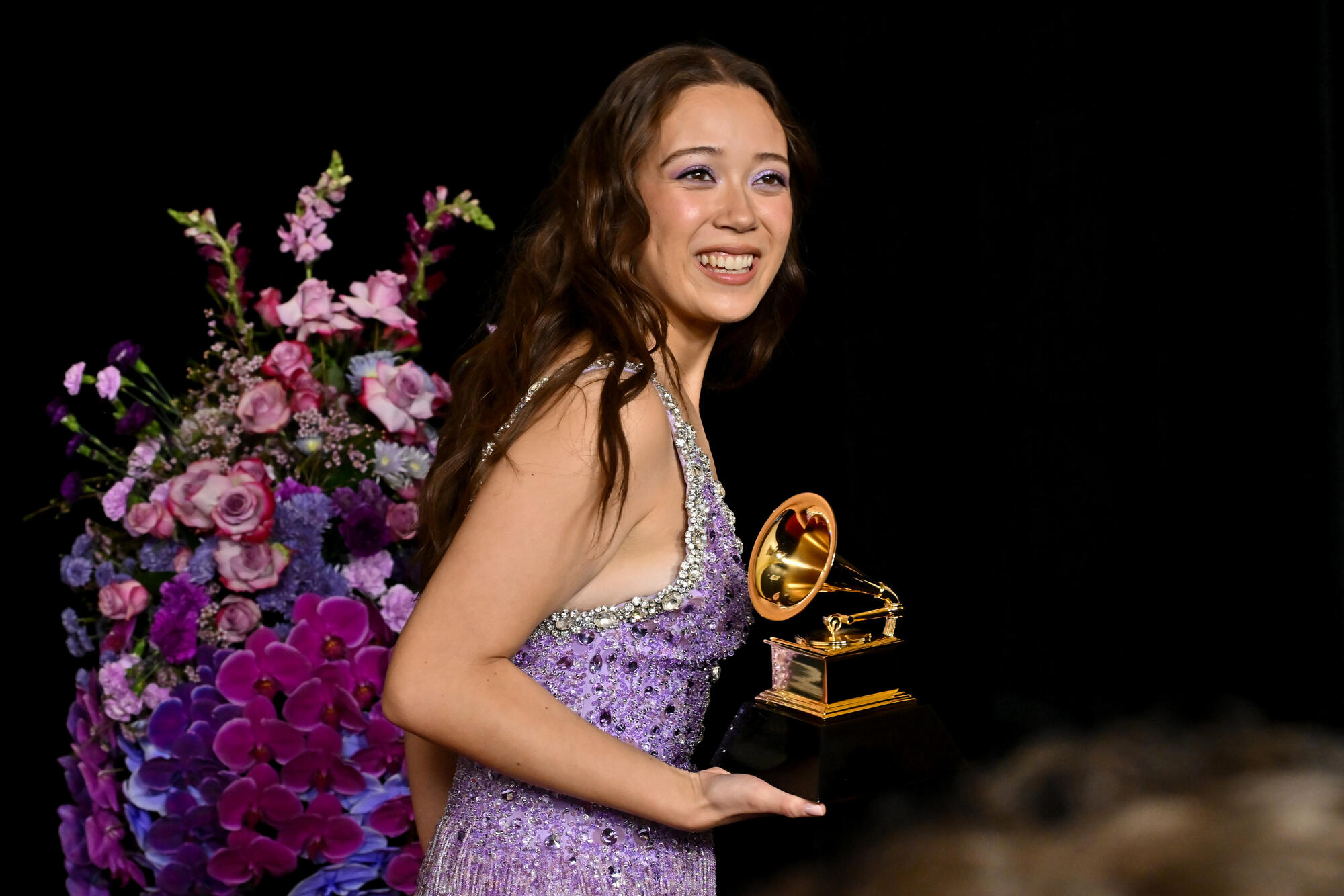 Laufey reflects on honoring Mariah Carey with jazzy 'It's like that ...