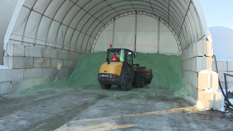 Milwaukee salt shortage; DNR urges residents to use less amid winter demand