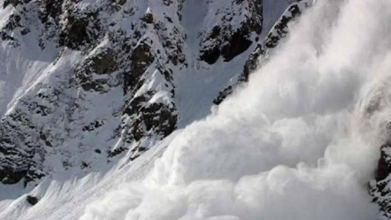 Avalanche threat in Uttarakhand, five hill districts on high alert ...