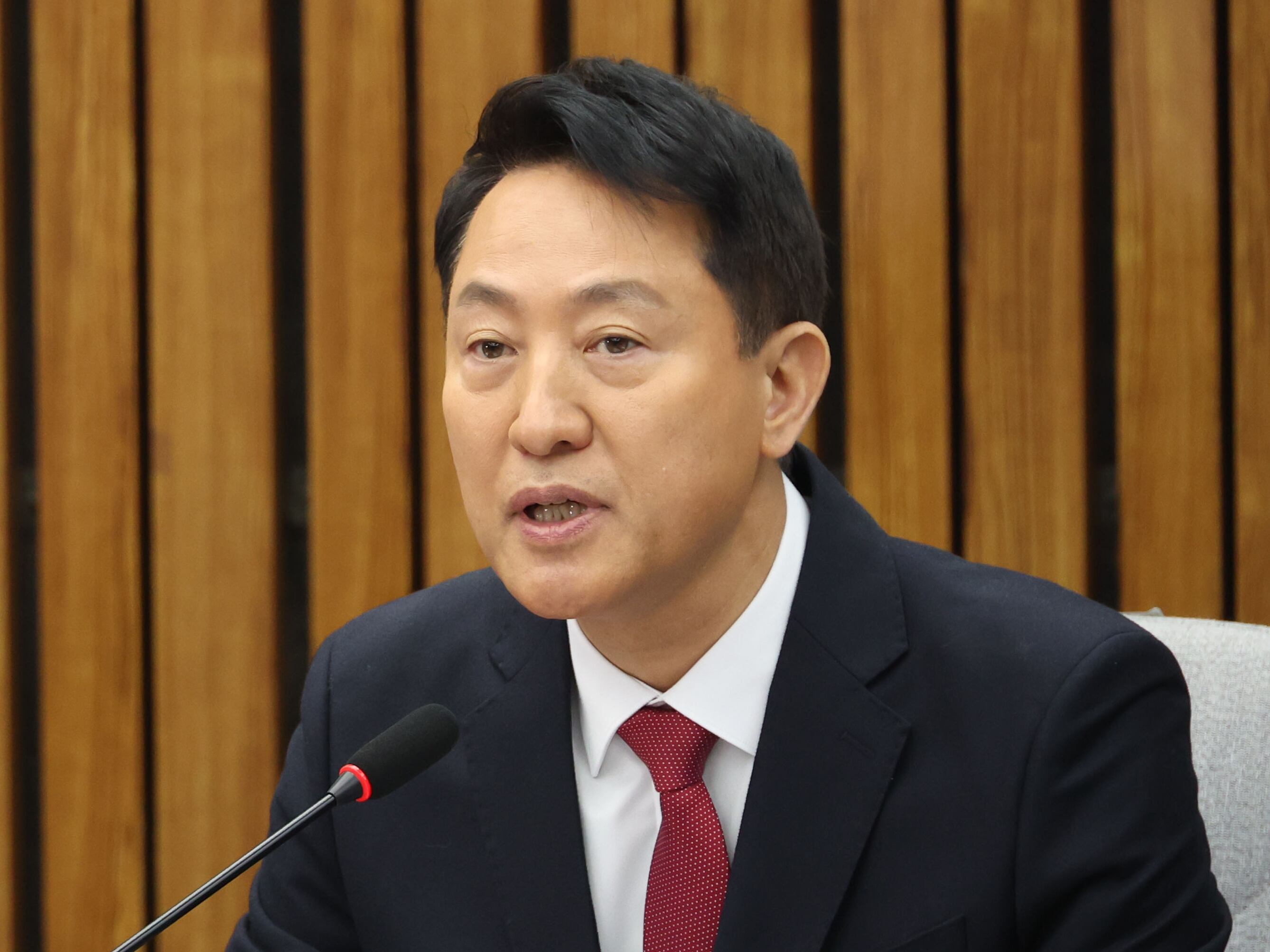 Mayor Oh Se-hoon warns Jang's leadership risks local election defeat