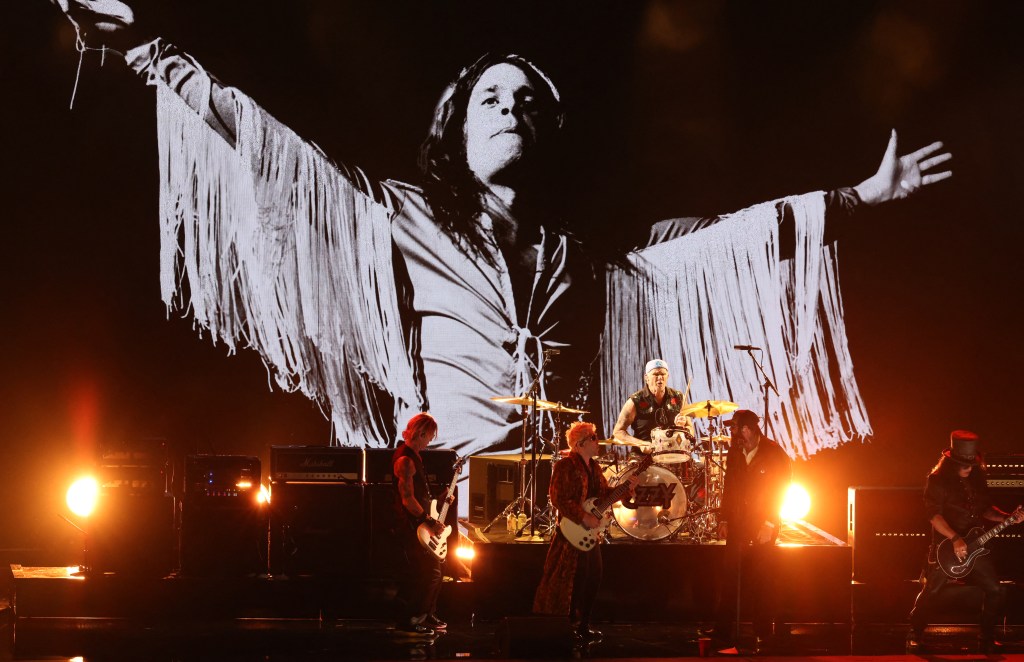 Ozzy Osbourne’s family cries as Post Malone, Slash pay tribute to late ...