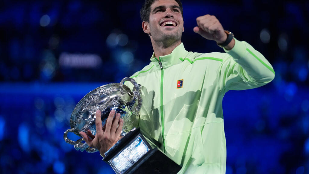 Australian Open: Carlos Alcaraz beats Novak Djokovic to make history