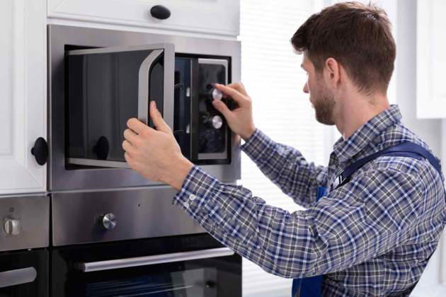 Despedido por usar el microondas de la empresa para calentar su comida ...