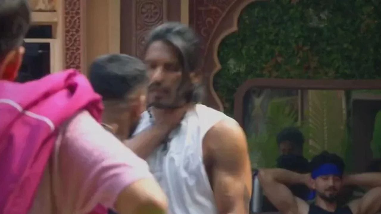 Rajat Dalal’s vicious slap in The 50 – Digvijay chokes, fans demand ...