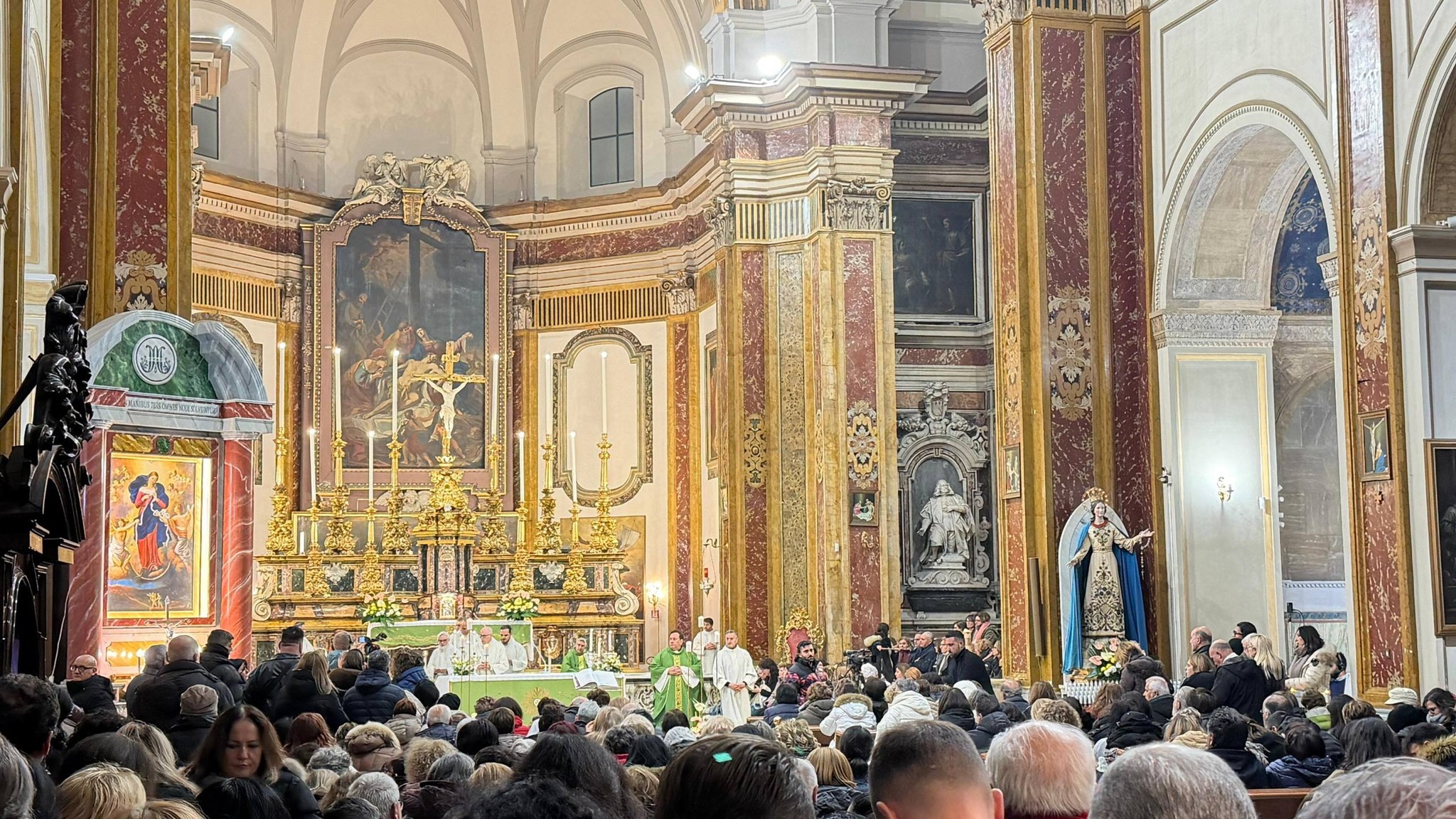 Maria che scioglie i nodi, una speciale preghiera per i malati: quando ...