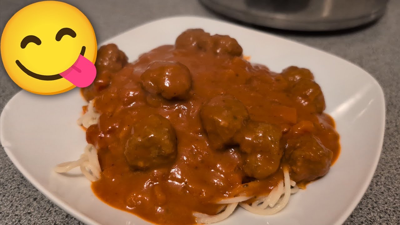 German recipe for spaghetti with meatballs for dinner. I cook it three ...