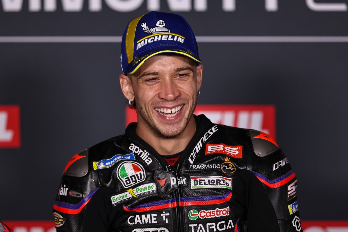 Bezzecchi signs new multi-year contract with Aprilia in MotoGP