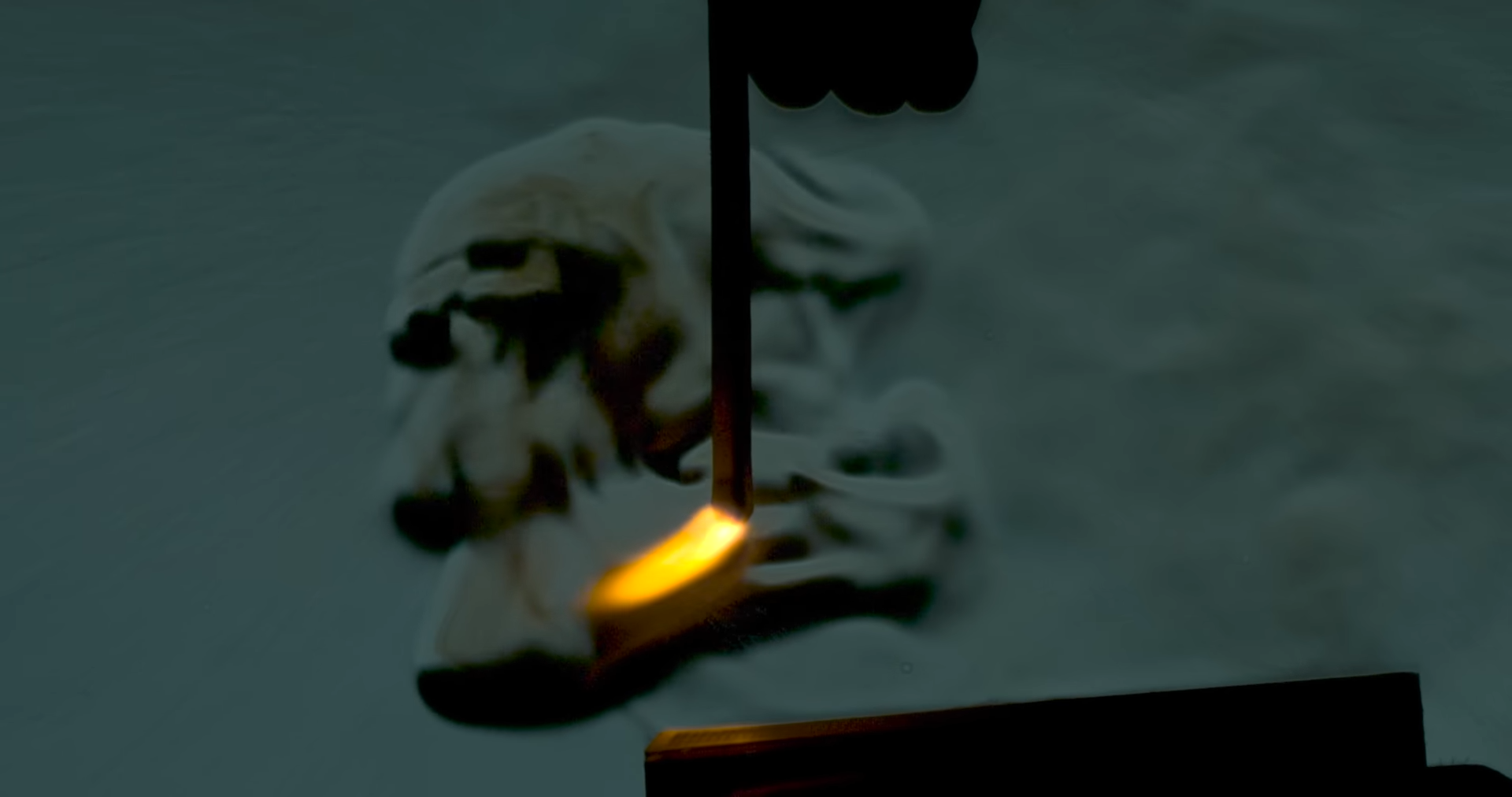 This simple trick lets you see invisible air moving in real time