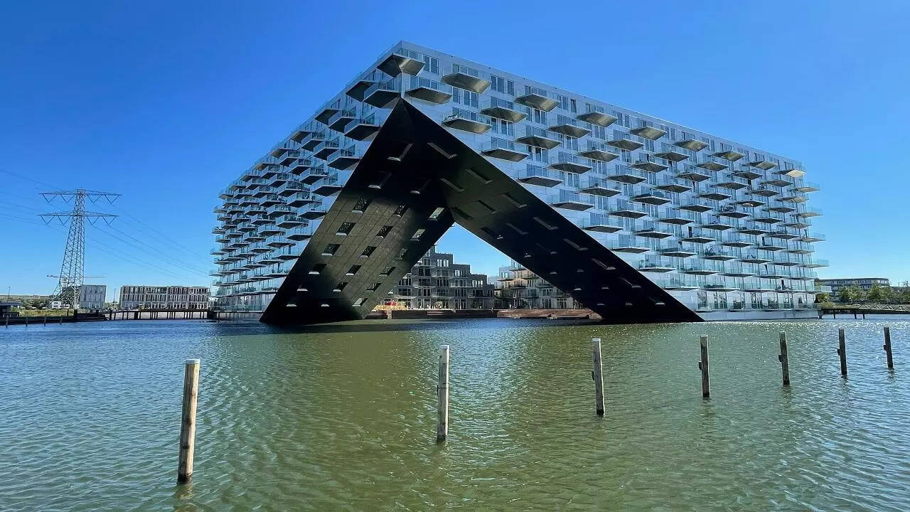 8 unique residential buildings on Earth; where creativity meets life