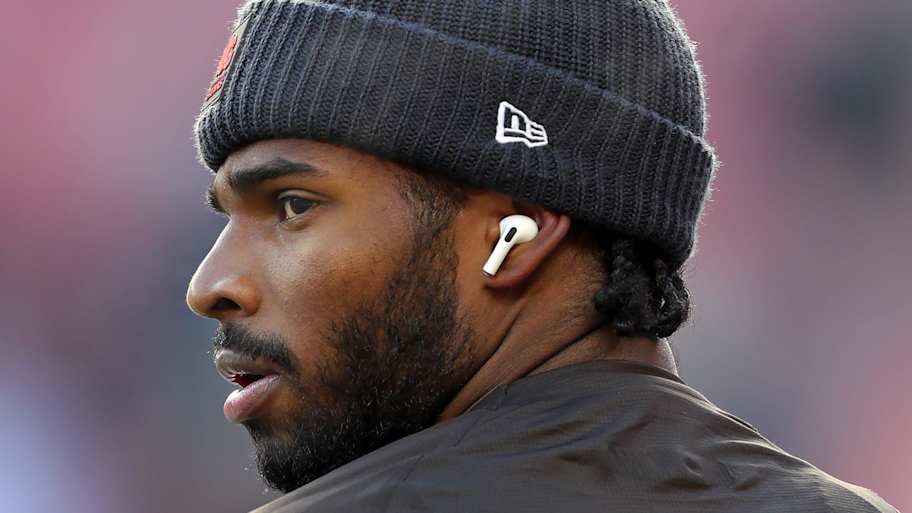 Shedeur Sanders floated in mock trade that could give Browns clean slate