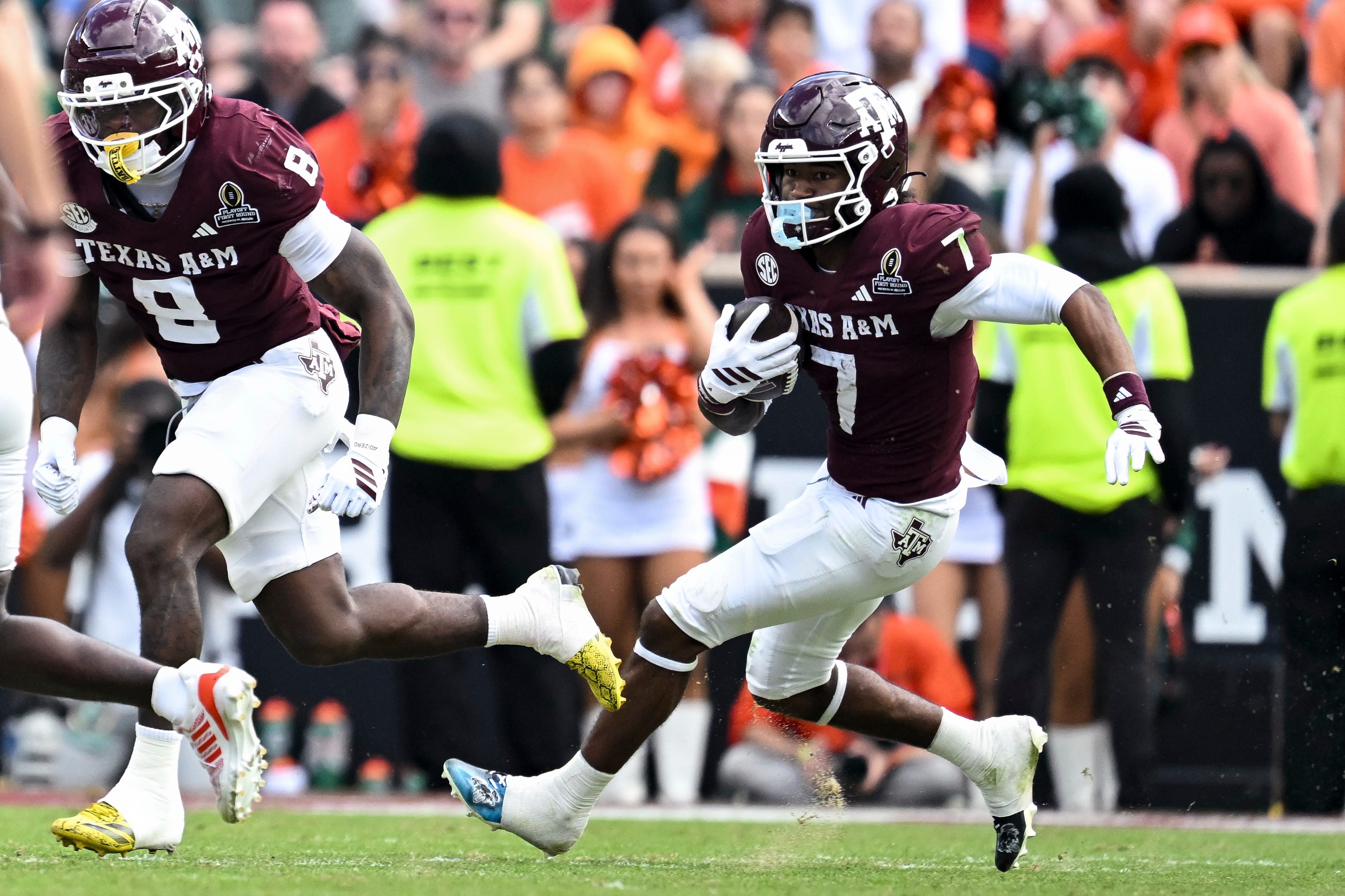 49ers hit 2 huge offensive needs, key defensive need in 3-round mock