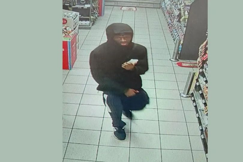 Man wields knife in attempted robbery near Bath train station